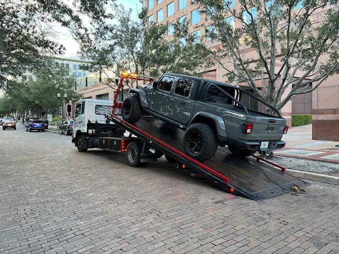Towing Service in Bay Hill, FL | 24/7 Tow Trucks & Roadside Help